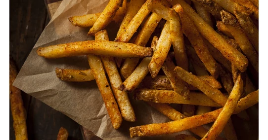 Pomfri z začimbo cajun